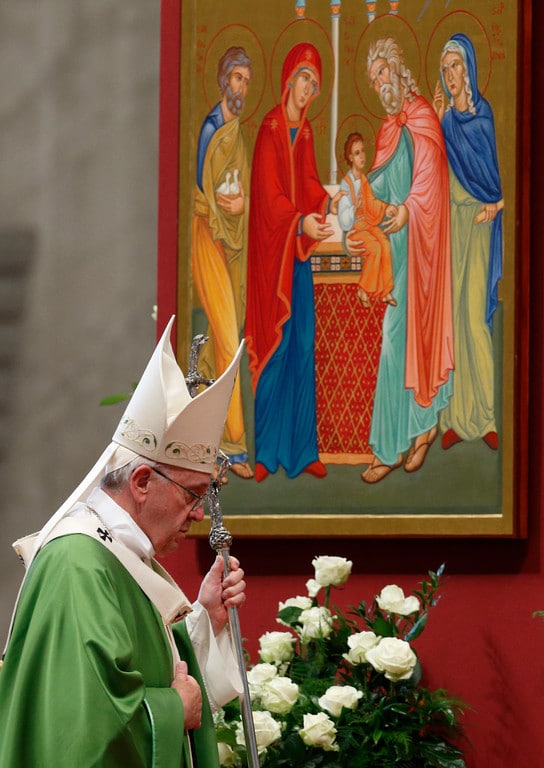 Synod report urges 'pastoral accompaniment' - Arlington Catholic Herald