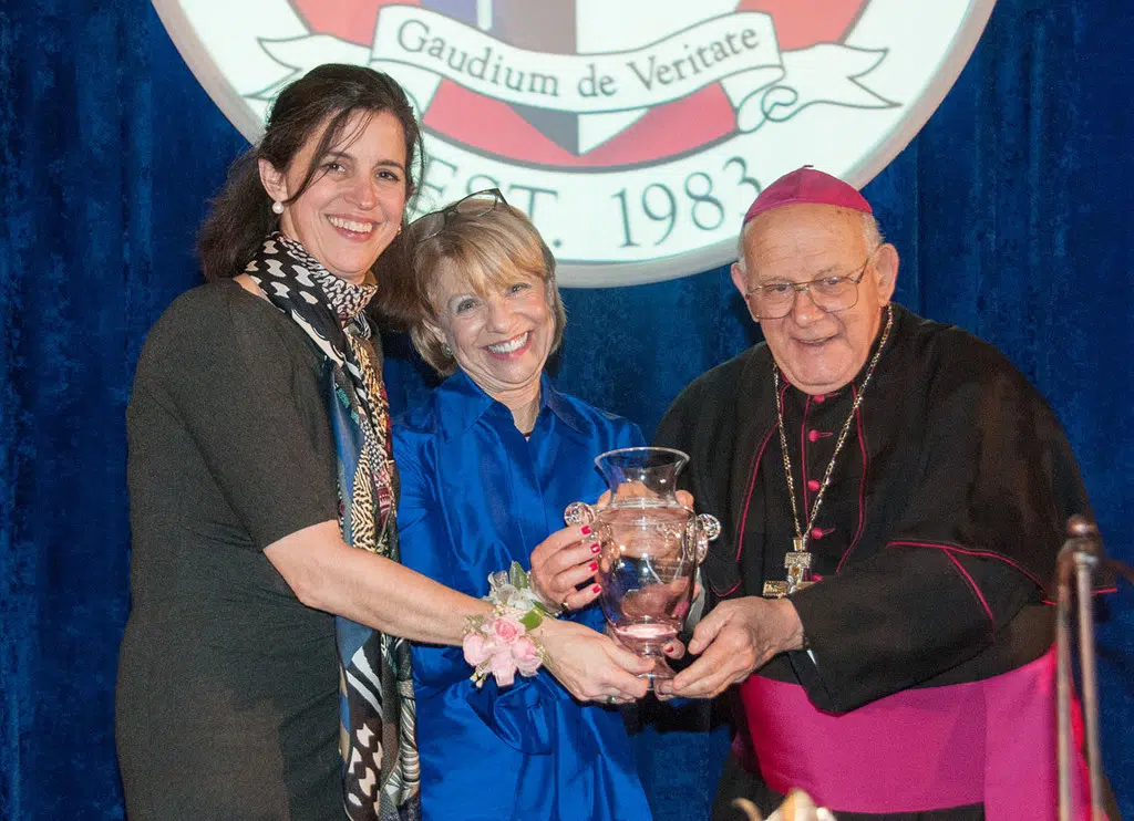 Alvare receives CDU’s Founders Award - Arlington Catholic Herald