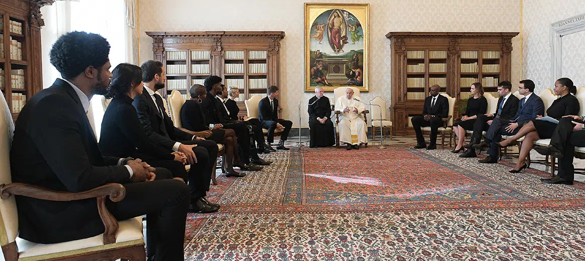 Pope meets with NBA players' union delegation at the Vatican ...
