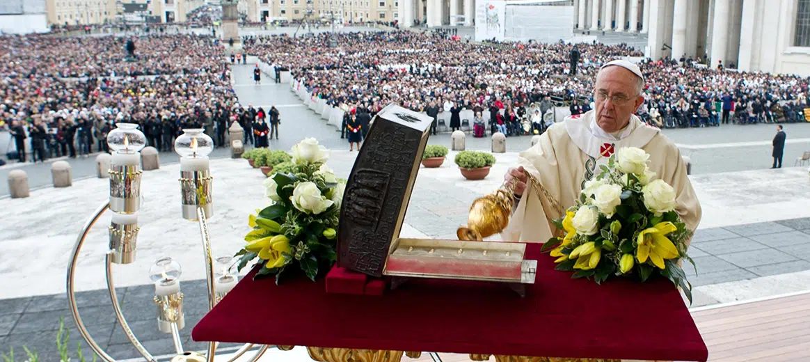 Scholar discounts new claim St. Peter's remains may be in forgotten ...