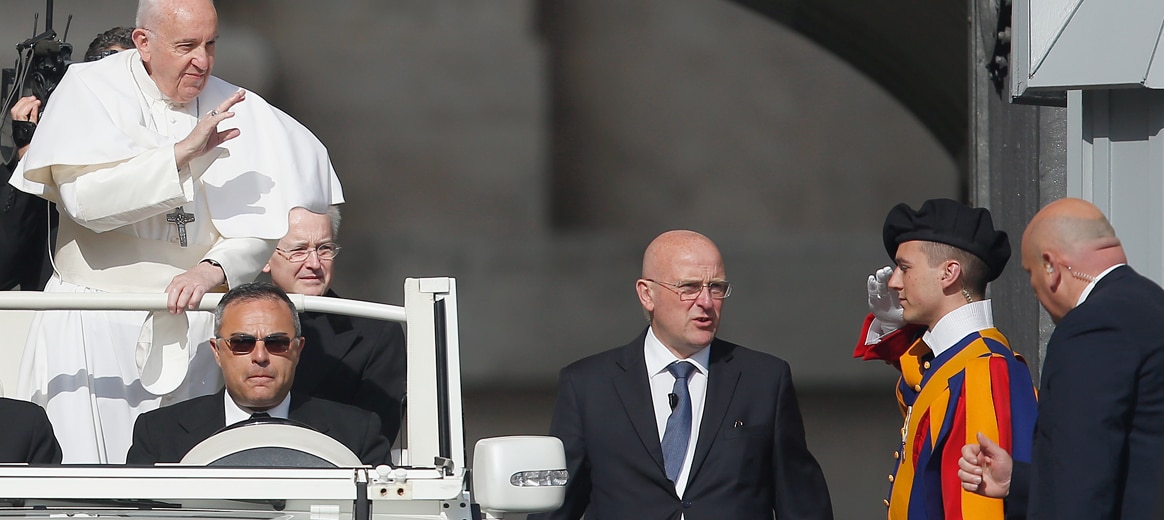 Vatican City Police continue centuries-old tradition - Arlington ...