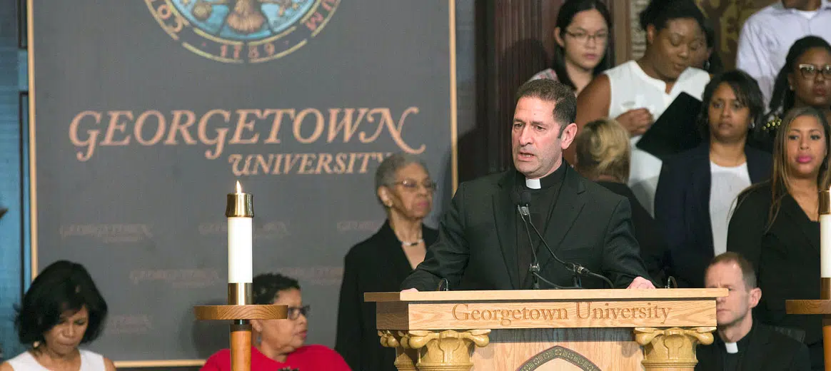 Georgetown, Jesuits apologize for roles in sale of slaves - Arlington ...