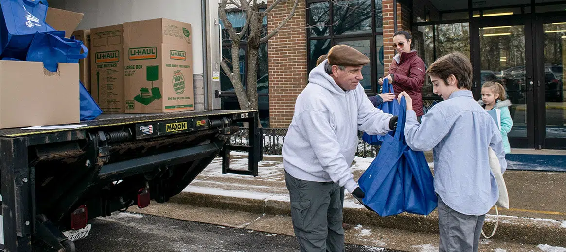 Annandale religious ed students collect fresh produce for St. Lucy ...