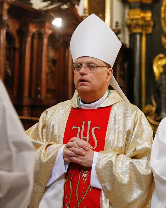 Pope merges Anchorage Archdiocese, Juneau Diocese - Arlington Catholic ...