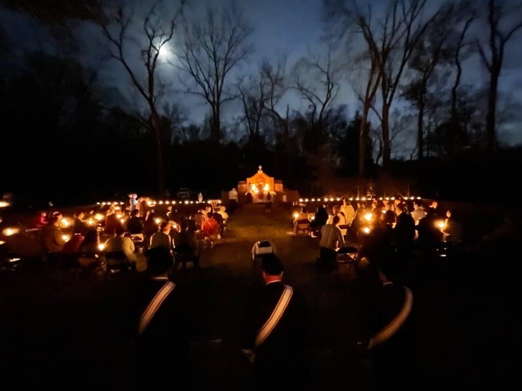 All Souls’ Day Mass celebrated in historic Virginia cemetery ...