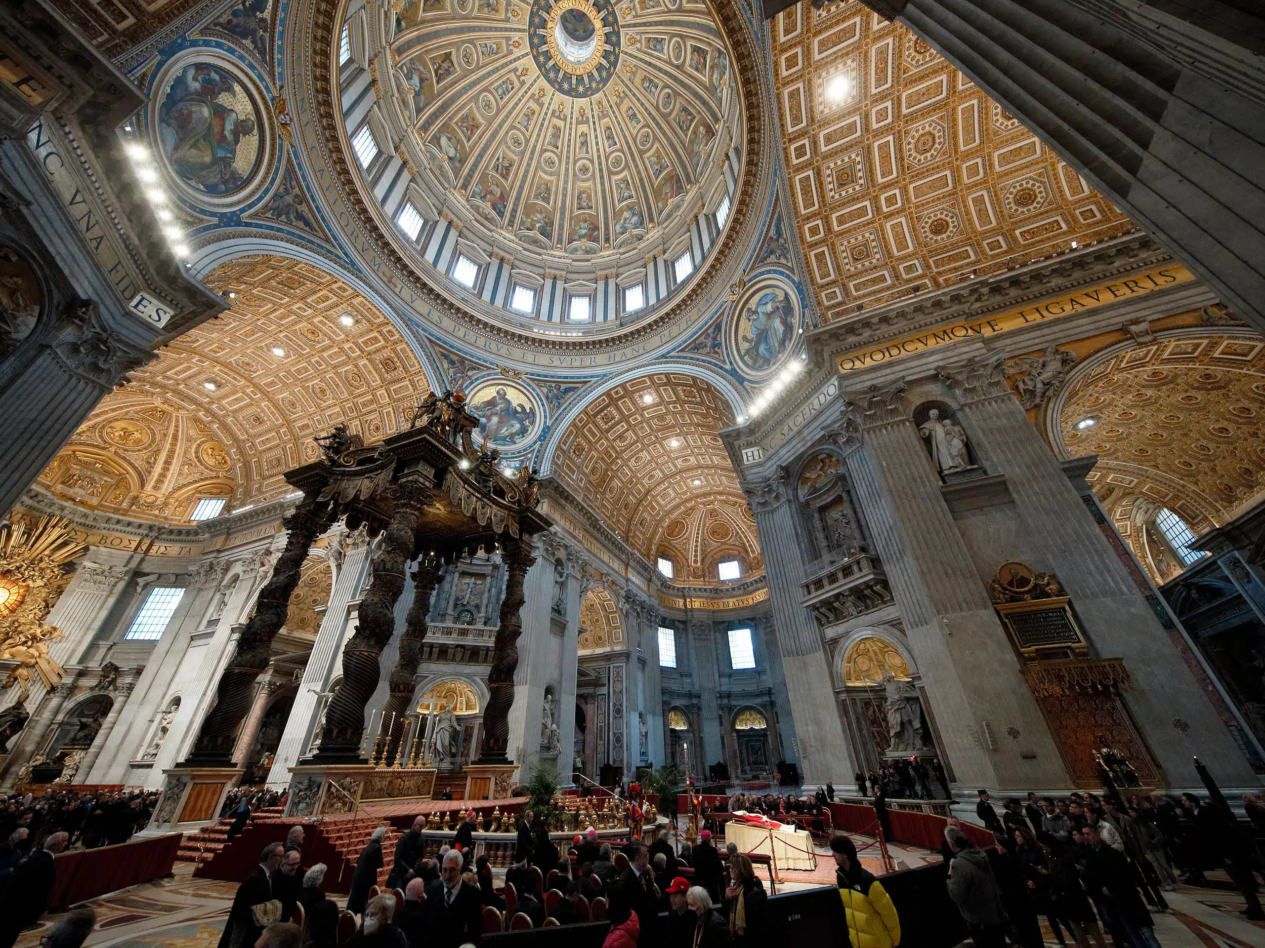 Tens of thousands pay last respects to Pope Benedict in St. Peter's ...