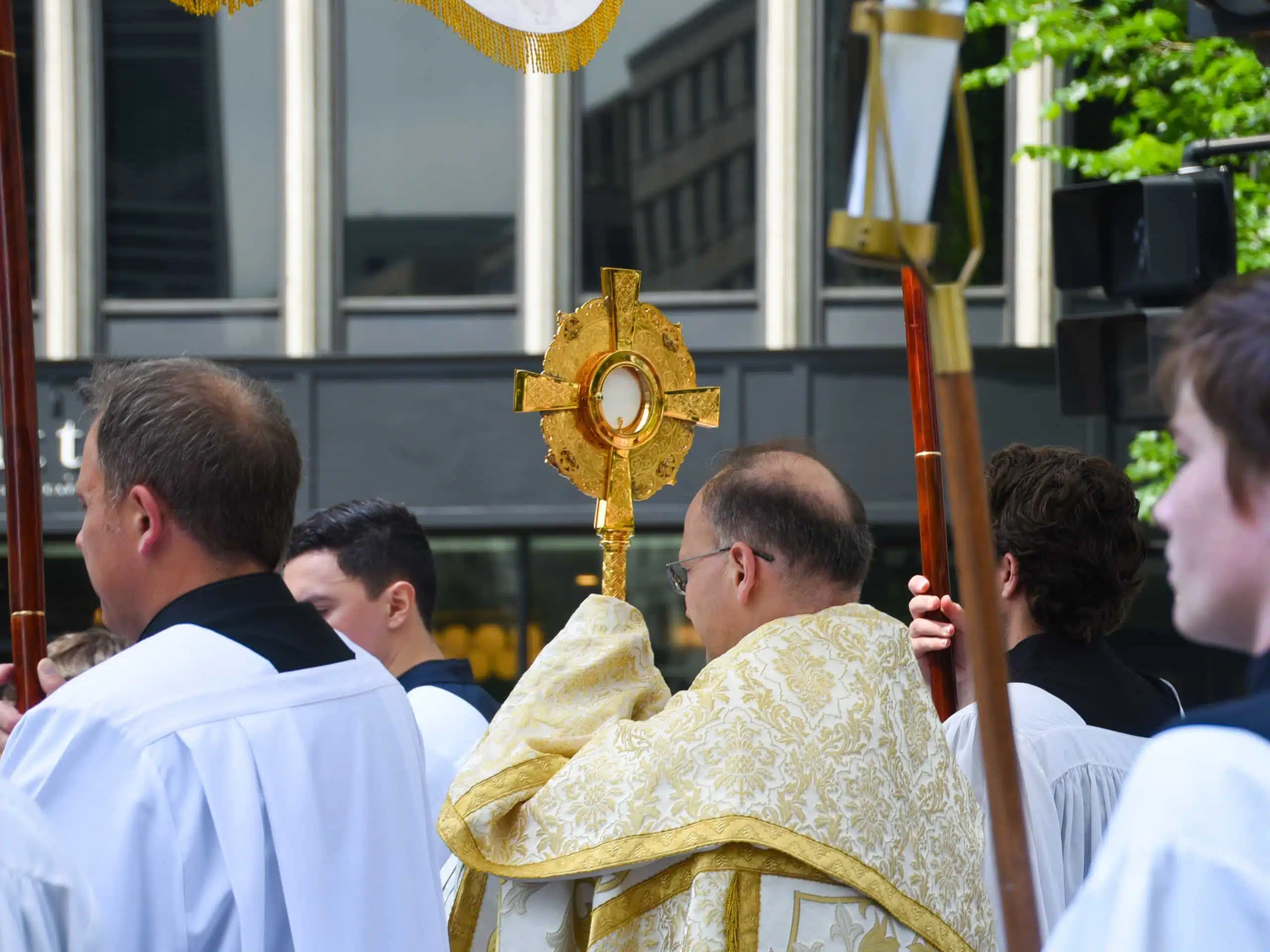 Seven hundred attend the CIC’s first Eucharistic procession in ... Seven hundred attend the CIC’s first Eucharistic procession in ...