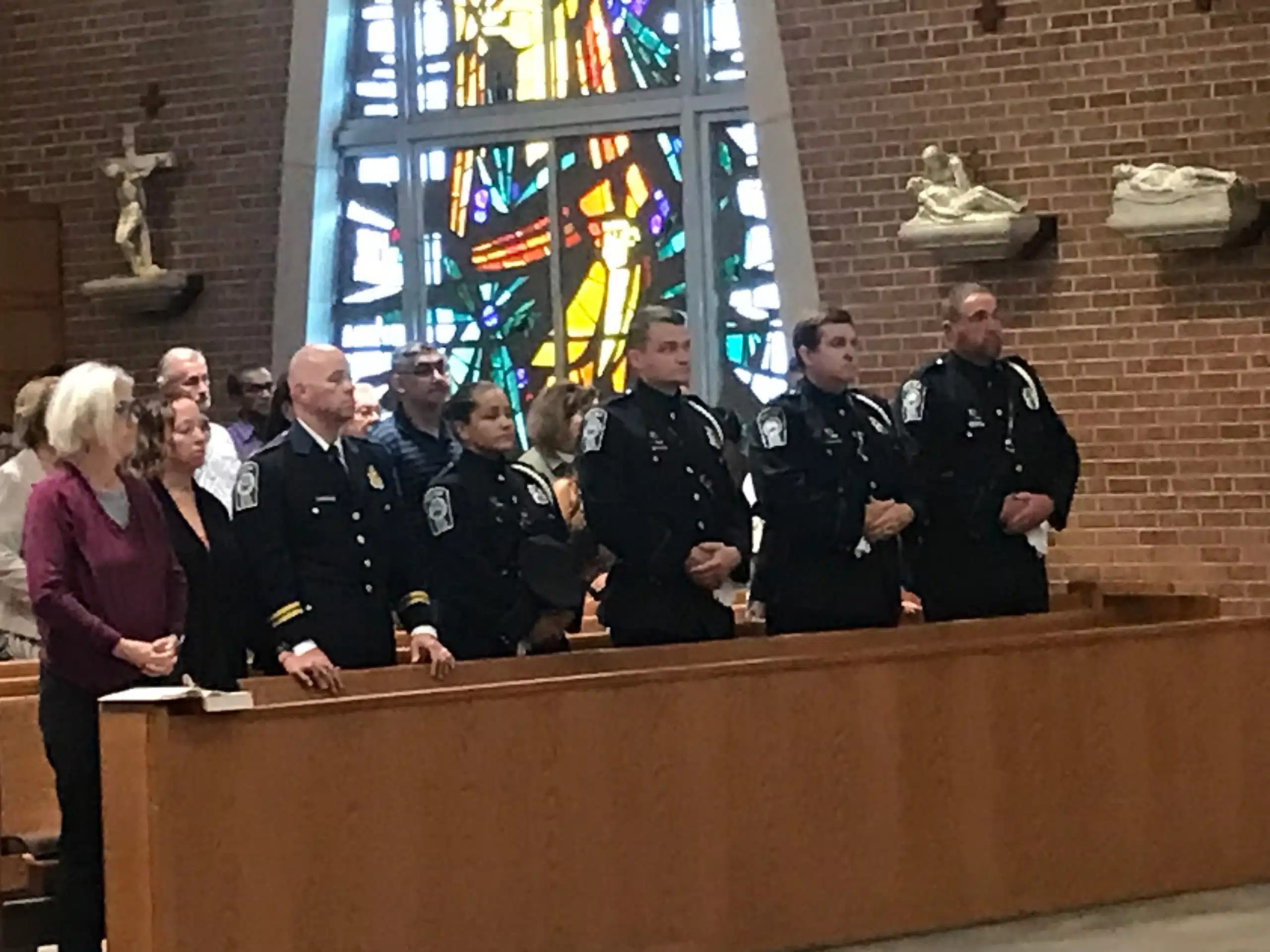 Mass gathers military and first responders - Arlington Catholic Herald