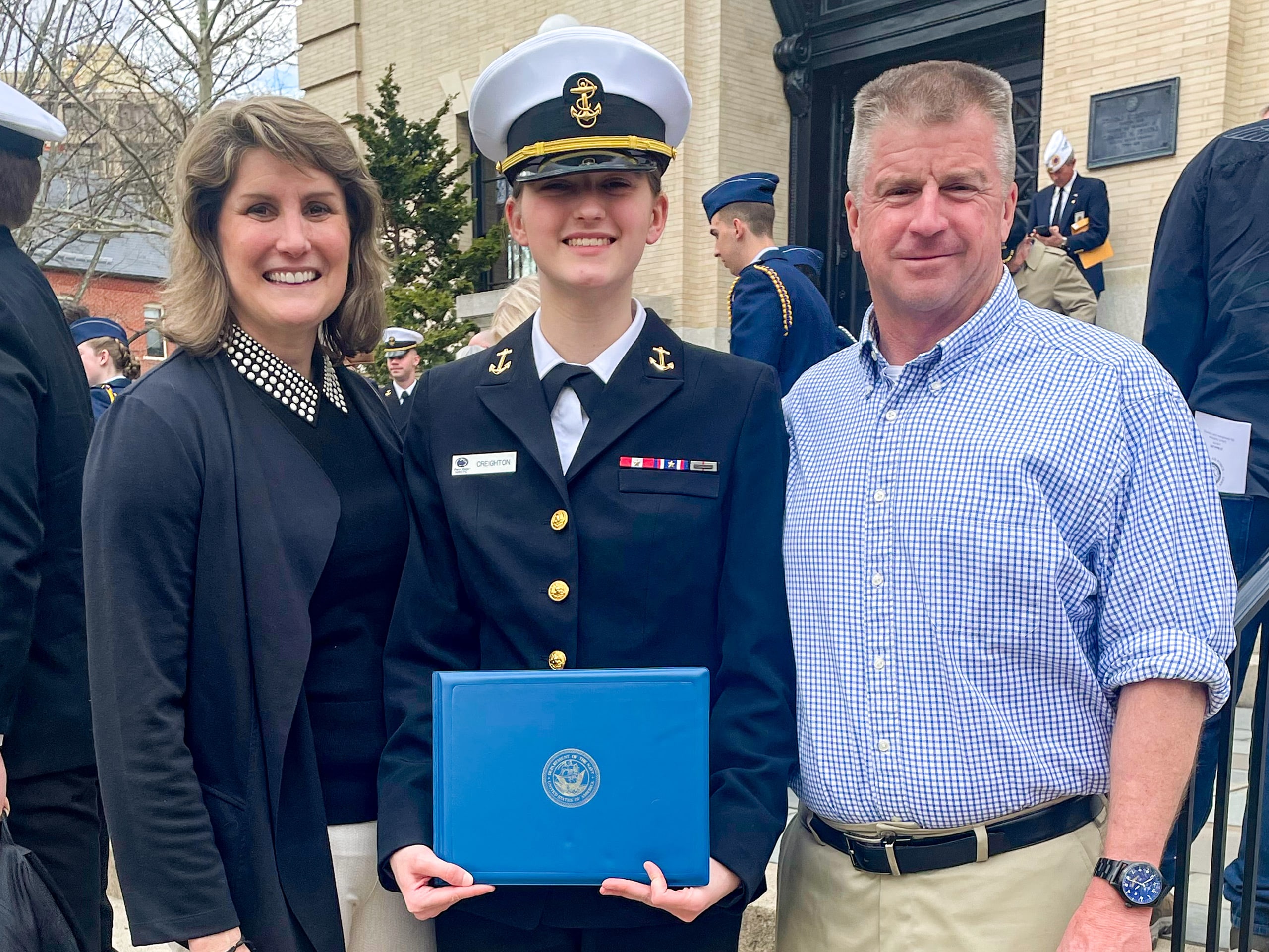 Meet Beth and RK Creighton, retired Navy fighter pilots and parents of ...