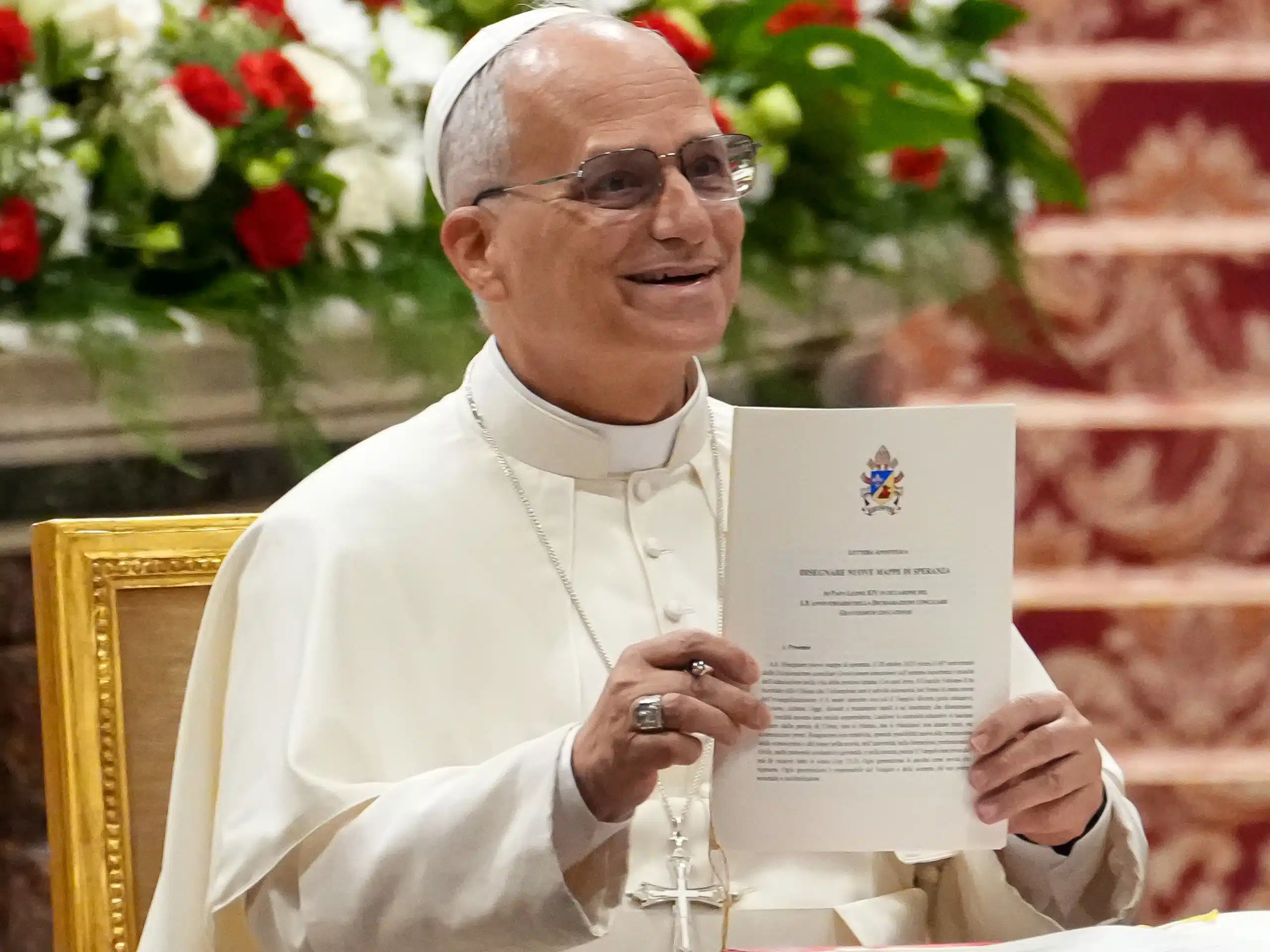 Changing world calls for new commitment to Catholic schools, pope says ...
